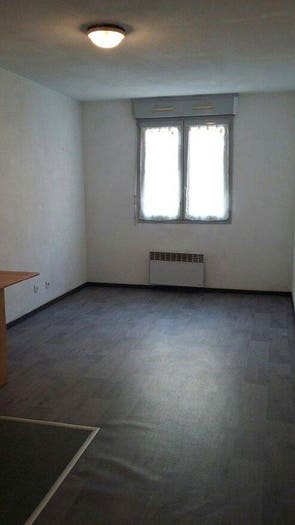 Centre, Angers : Appartement 1 pièce à louer