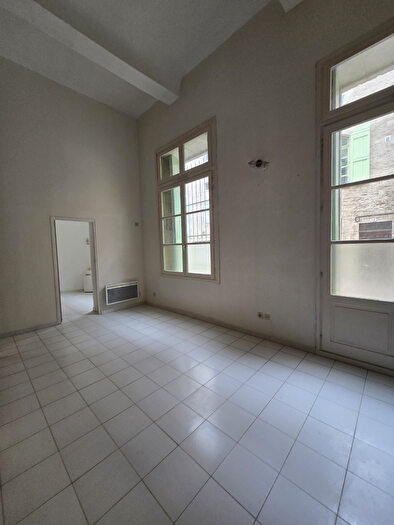 Appartement à louer - Pézenas - 4 pièces - 3 chambres