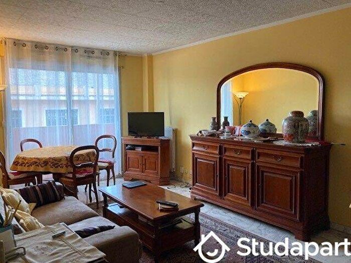 Appartement à louer - Carras, Nice - 1 pièce - 2 chambres