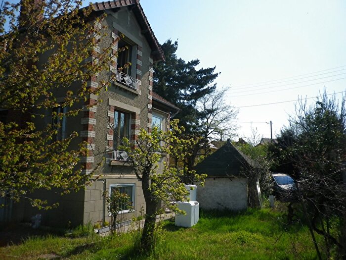 Maison 6 pièces à louer à Chatou, Ouest