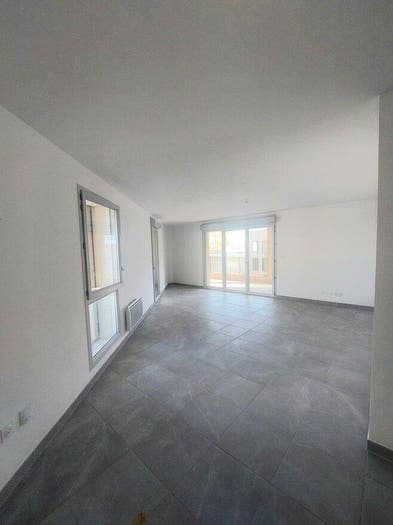 Village Ouest, Trets : Appartement 3 pièces à louer