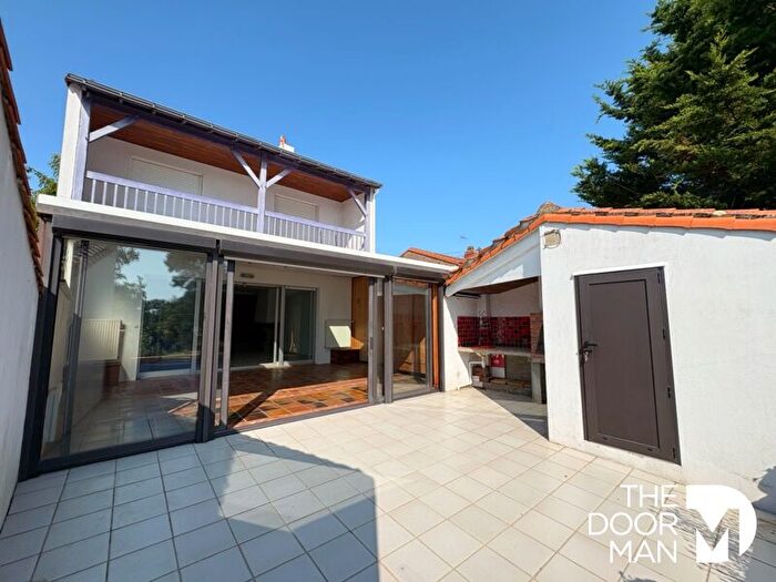 Maison à vendre - Le Pallet - 5 pièces - 4 chambres