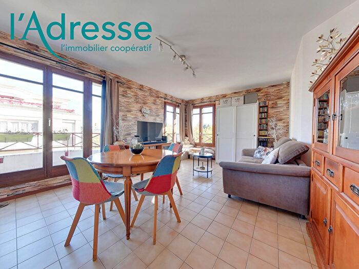 Appartement à vendre - Noisy-le-Grand, Sud - 3 pièces - 2 chambres