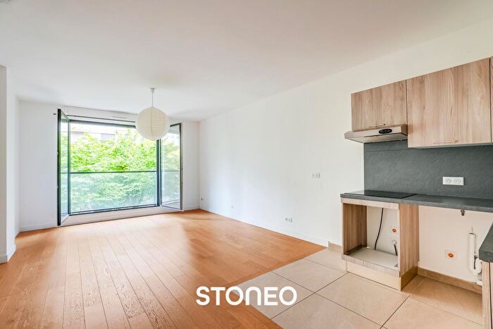 Appartement 2 pièces à Issy-les-Moulineaux, Centre-ville, Corentin Celton, Les Varennes, à vendre