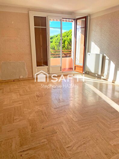 Saint-Raphaël, Veyssières : Appartement 3 pièces à vendre