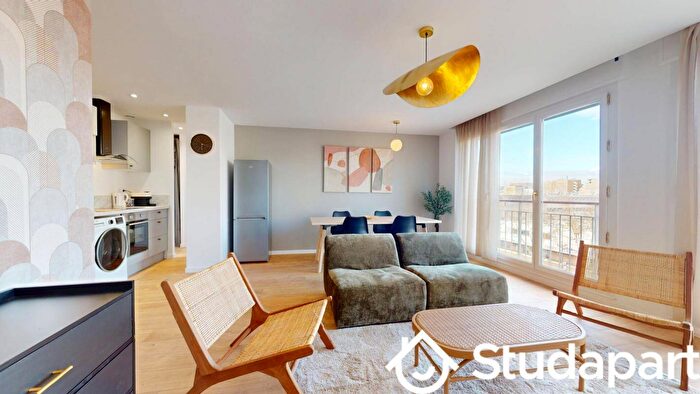 Appartement à louer - Saint Pierre, Marseille ème arrondissement - 1 pièce - 1 chambre