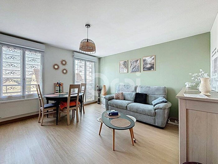 Appartement à louer - Saint-Vaast-lès-Mello - 3 pièces - 2 chambres