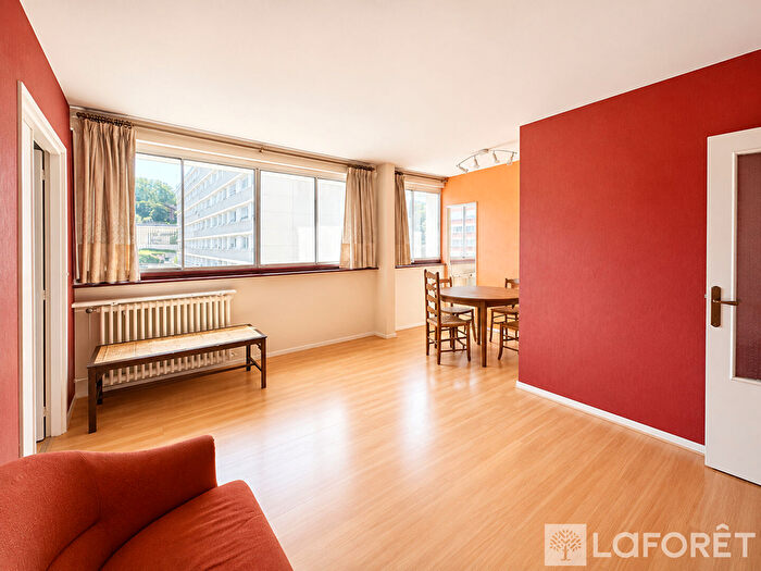 Appartement 3 pièces à Sèvres, Centre-ville, Cristallerie, Manufacture, Danton, à vendre