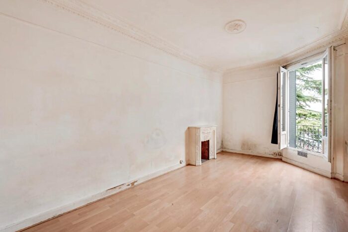 Appartement à vendre - Saint-Denis, République, Gare - 1 pièce - 1 chambre