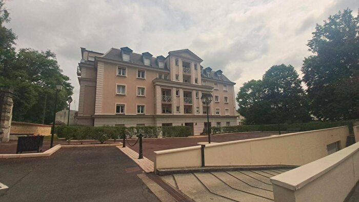 Ville Nord, Fontainebleau - Appartement 1 pièce à louer