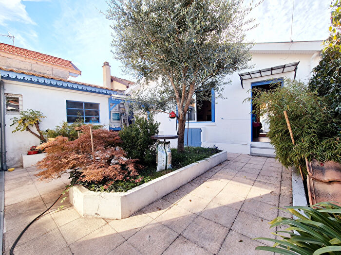 Maison à vendre - Mérignac, Saint-Augustin - 5 pièces - 3 chambres