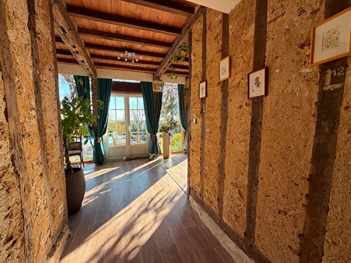 Maison à vendre - Sainte-Christie-dArmagnac - 8 pièces - 6 chambres