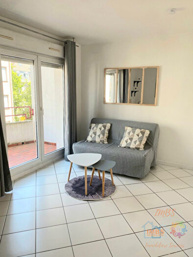 Appartement à louer - Strasbourg, Neudorf, Etoile, Gare, Schluthfeld - 1 pièce - 1 chambre