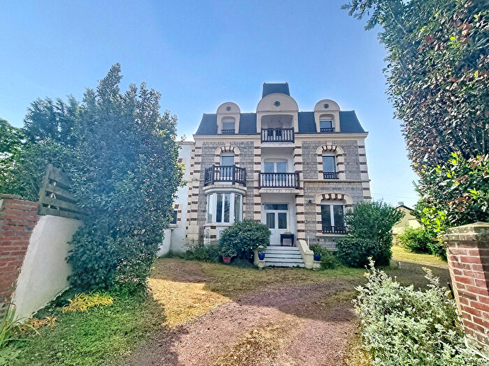 Maison 12 pièces à vendre - Dives-sur-Mer