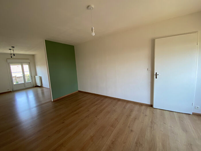 Saint-Germain-sur-Moine : Maison 4 pièces à vendre