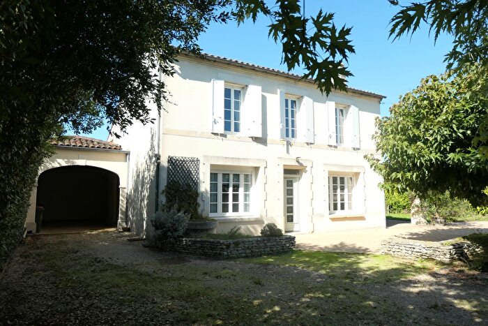 Maison à vendre - Cognac, Saint-Jacques - 5 chambres
