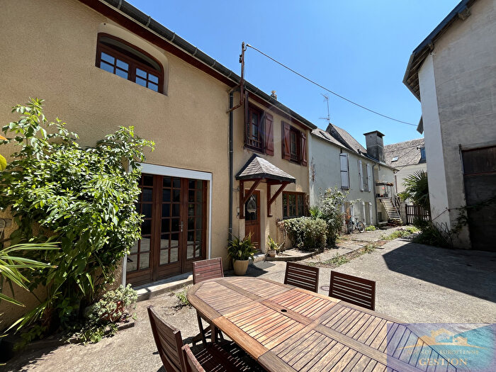 Maison 11 pièces à vendre à Argelès-Gazost
