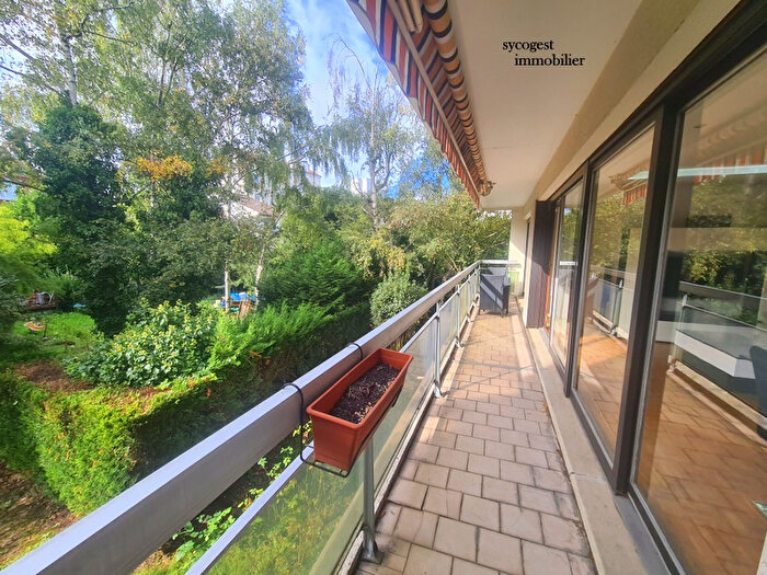 Appartement à vendre - Noisy-le-Sec, Centre-ville, Gare - 4 pièces - 3 chambres