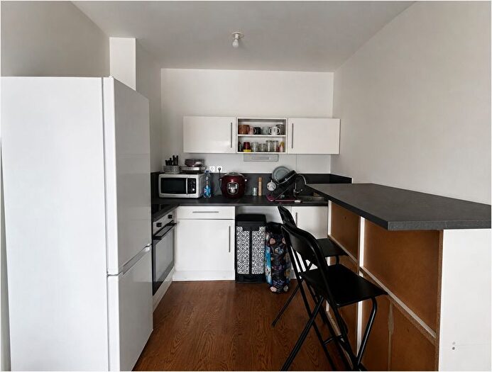 Lomme, Bourg, Délivrance : Appartement 2 pièces à louer