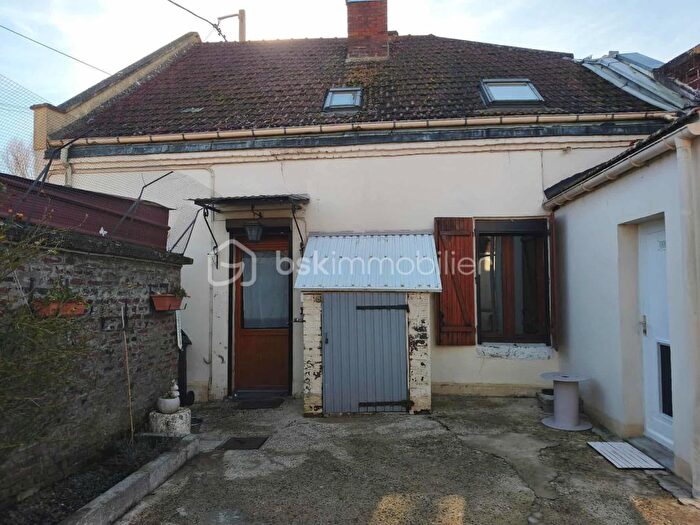 Maison à vendre - Noyon, Ceinture centre-ville, Beauséjour - 5 pièces - 4 chambres