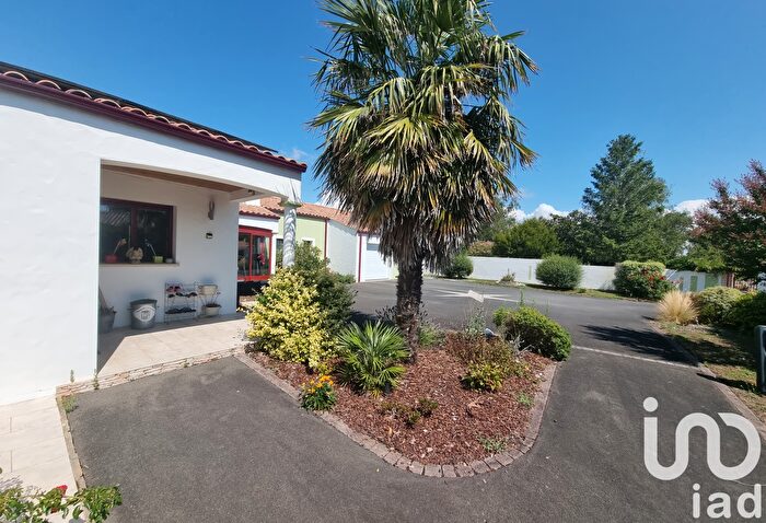 Maison à vendre - Challans, Route de Cholet, Route de la Roche-sur-Yon - 6 pièces - 3 chambres