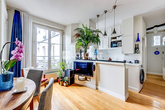 Appartement 2 pièces à vendre à Paris 11ème, Belleville, Saint-Maur