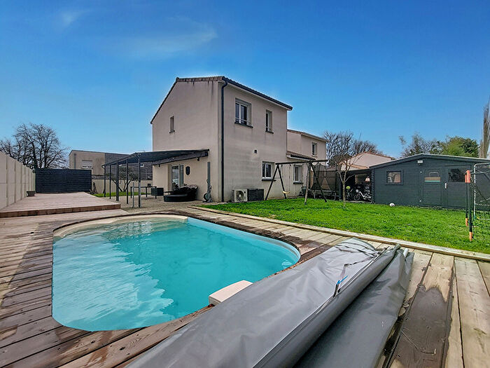 Maison à vendre - Le Taillan-Médoc - 6 pièces - 4 chambres