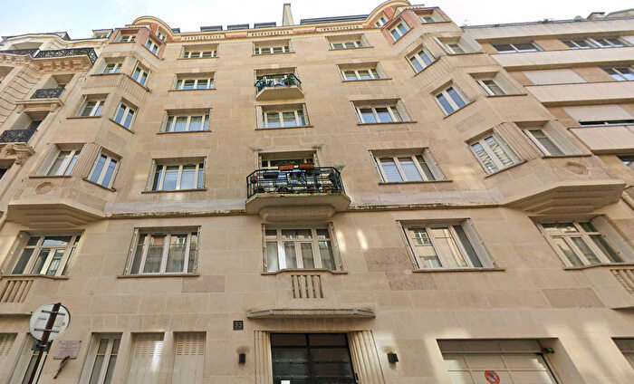 Appartement 5 pièces à louer à Paris 16ème, Auteuil-Nord, Jasmin, Mirabeau
