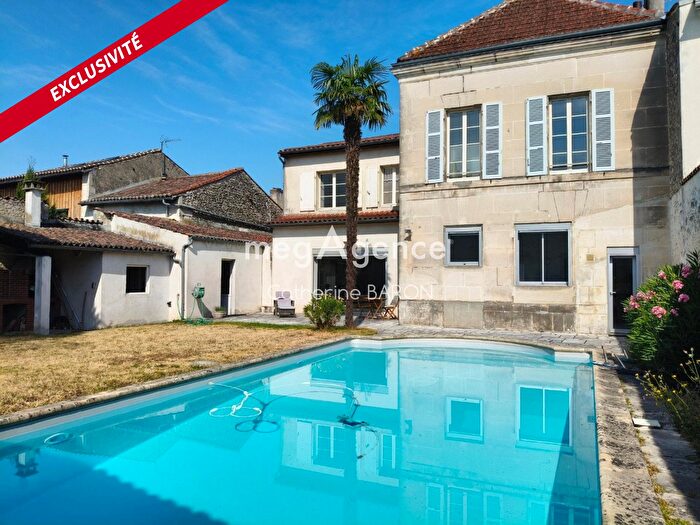 Maison 6 pièces à vendre à Cognac, Champ de Foire