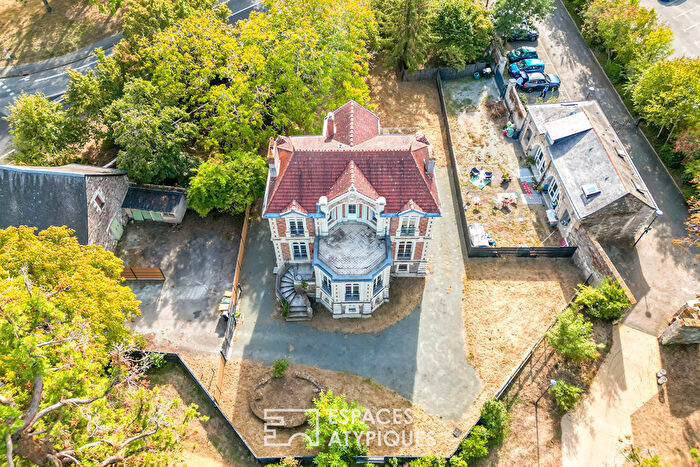 Angers, Lac de Maine : Maison 16 pièces à vendre