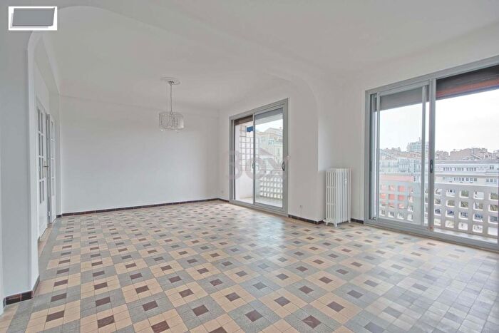 Toulon, Haute-ville : Appartement 4 pièces à louer