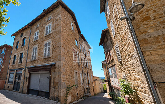 Maison 12 pièces à vendre à Jujurieux