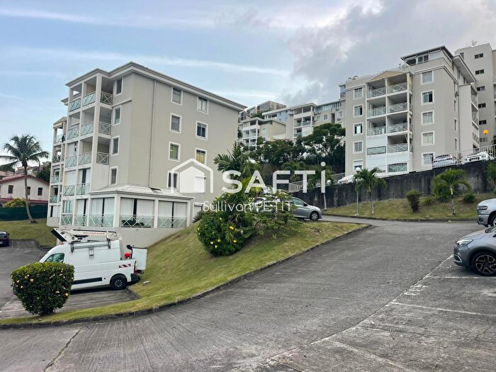 Appartement à vendre - Fort-de-France - 3 pièces - 2 chambres