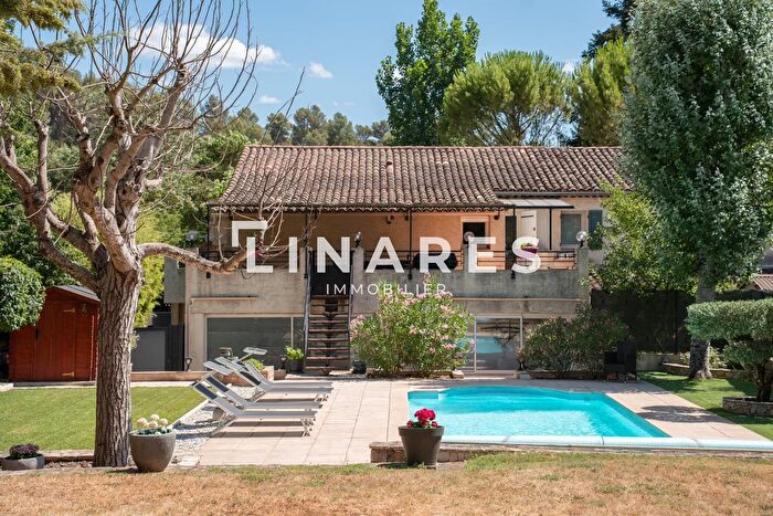 Maison à vendre - Le Tholonet - 7 pièces - 6 chambres