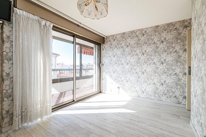 Appartement à vendre - Nice, Saint-Roch - 4 pièces - 3 chambres