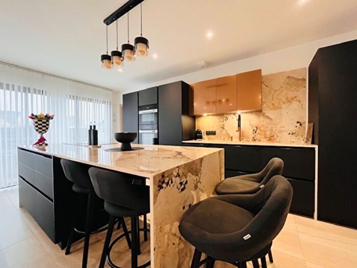 Maison à vendre - Meucon - 6 pièces - 4 chambres