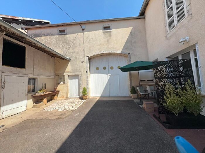 Maison 4 pièces à Genevrières, à vendre