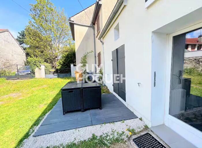 Maison à louer - Noisy-le-Grand, Centre-ville - 2 pièces - 1 chambre