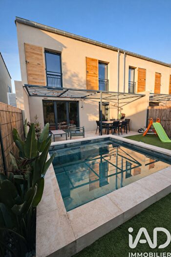 Maison à vendre - Mouriès - 4 pièces - 3 chambres