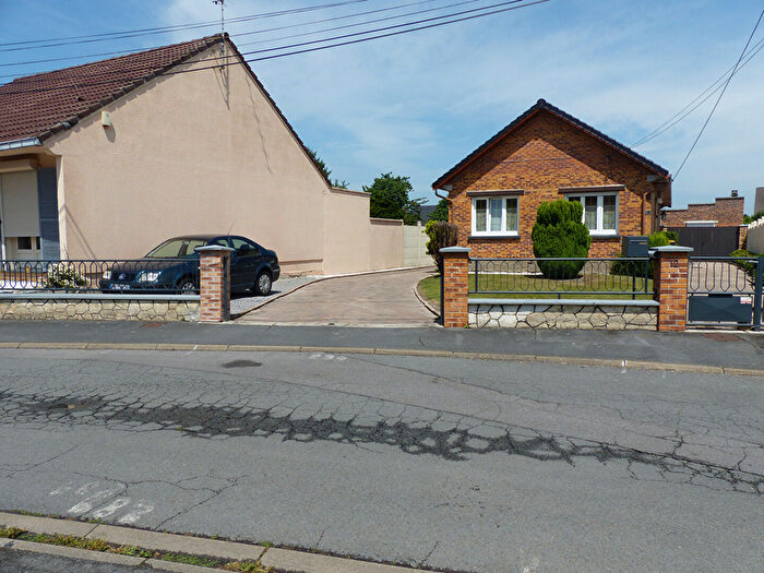 Maison 4 pièces à Aubry-du-Hainaut, à vendre