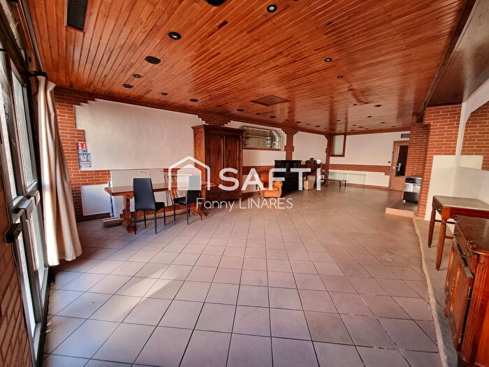 Maison à vendre - Corneilla-la-Rivière - 8 pièces - 5 chambres