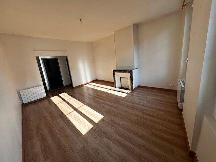 Appartement à louer - Nord, Caussade - 3 pièces - 2 chambres