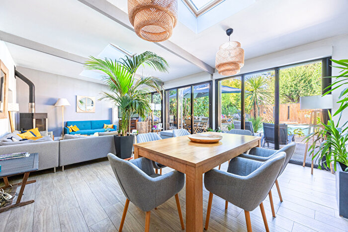 Nantes, Eraudière, La Marrière, Rond-point de Paris : Maison 8 pièces à vendre