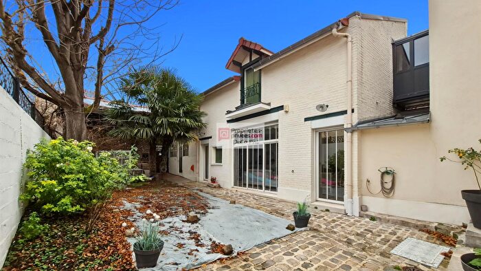 Maison à vendre - Suresnes, Carnot, Gambetta - 9 pièces - 5 chambres
