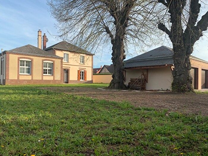 Maison à vendre - Anet - 10 pièces - 5 chambres