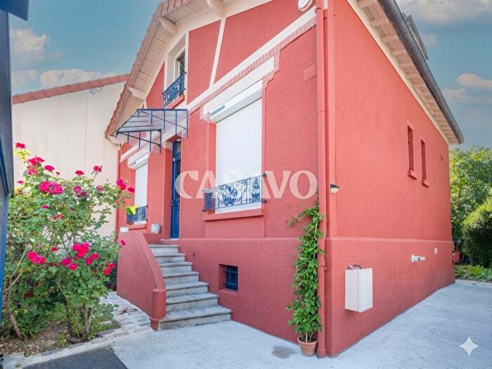 Vitry-sur-Seine, Gare, Jean-Jaurès : Maison 6 pièces à vendre