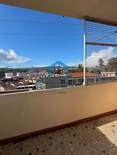 Appartement à louer - Centre Ville-Chavanne-Hypercentre, Saint-Chamond - 2 pièces - 1 chambre