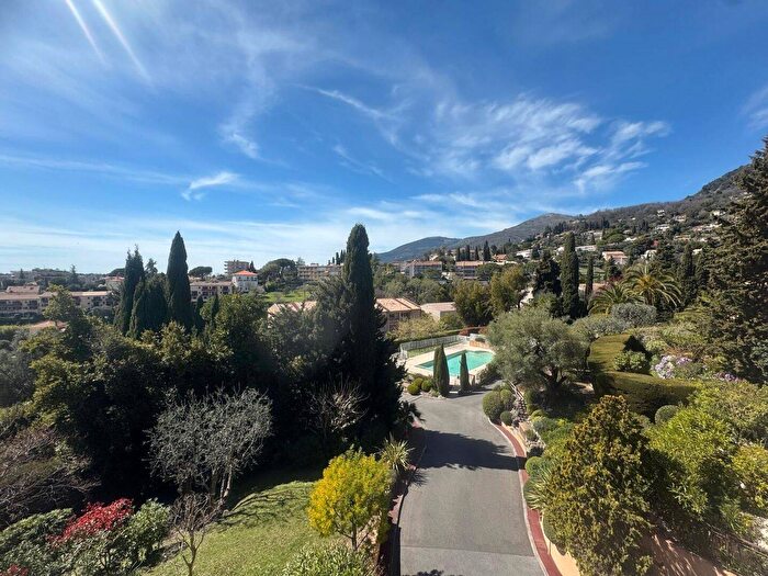 Appartement à louer - Vence - 2 pièces - 1 chambre