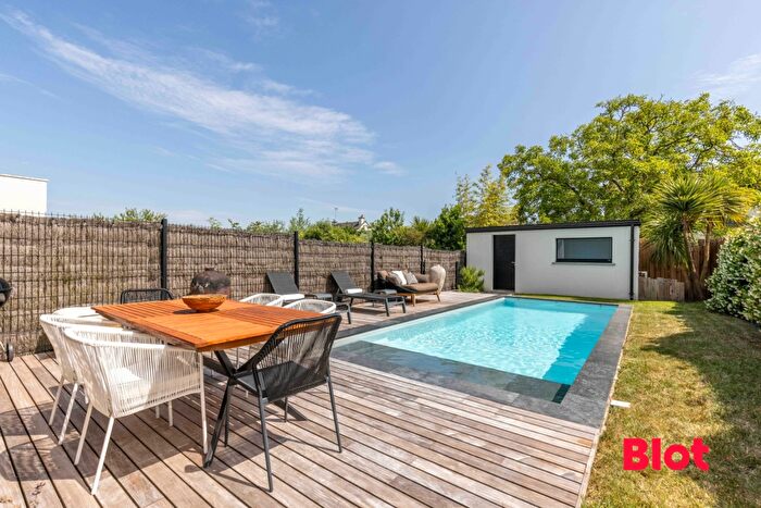 Maison à vendre - Cesson-Sévigné, Centre-ville, La Hublais, Beausoleil - 6 pièces - 4 chambres