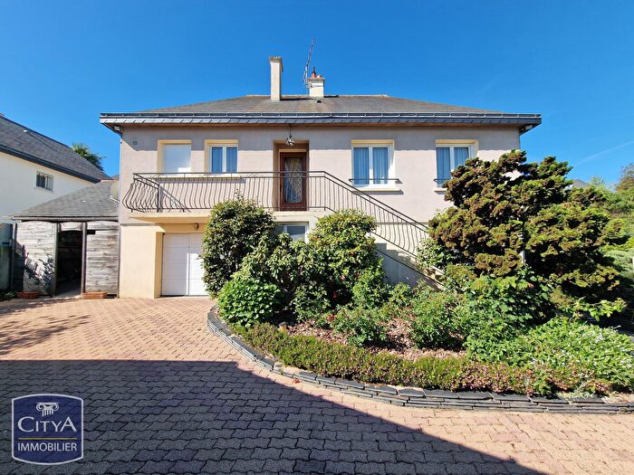 Maison à vendre - Saint-Hilaire-Saint-Florent, Saint-Hilaire - 5 pièces - 4 chambres